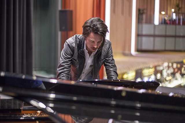 Piano Improvisation - 1 Super Easy Improv Trick | FreeJazzLessons.com